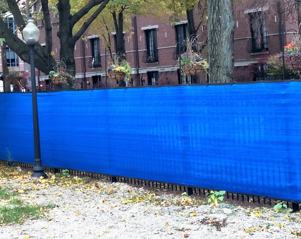 Make An Impact With Construction Screen Colors - Midwest Cover - Fence ...