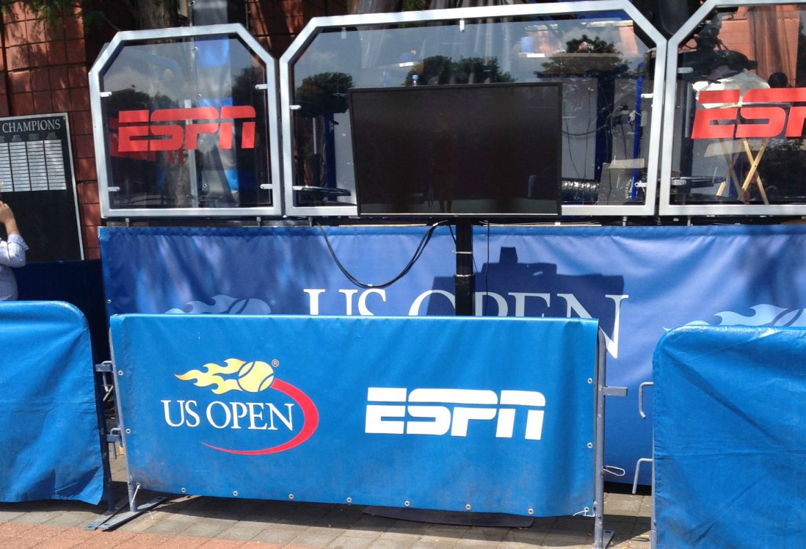 Custom Fence Screen Logos To Make Your Brand Stand Out - Midwest Cover